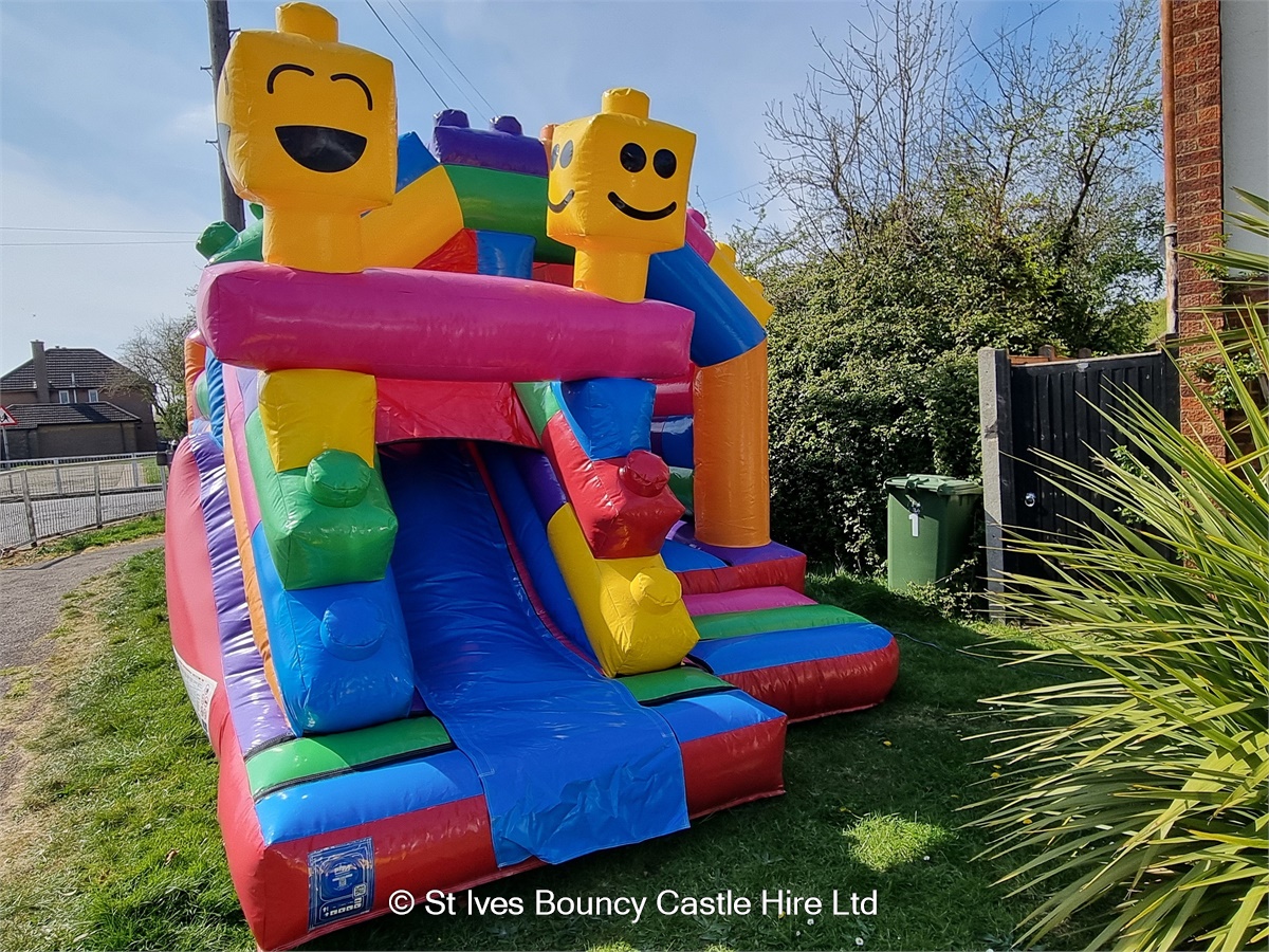 Bricks Bounce & Slide Castle - 15x12ft - Hire in Cambridgeshire | St ...